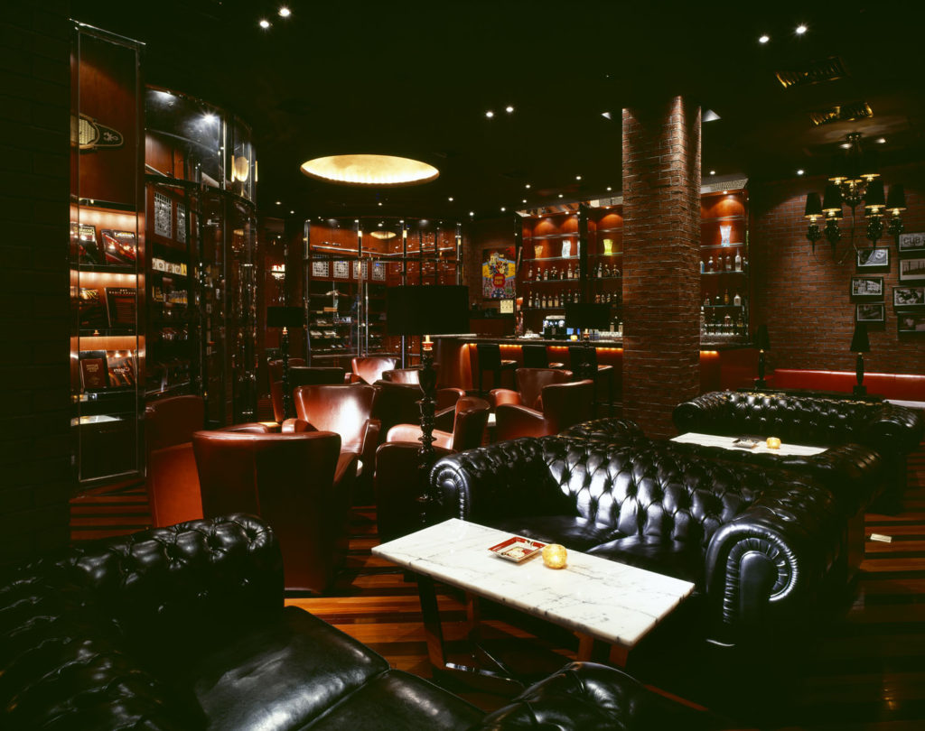 Libre Cigar Lounge Shanghai HILTON HOTEL/上海・中国 |株ザ・ヴィンテージハウス