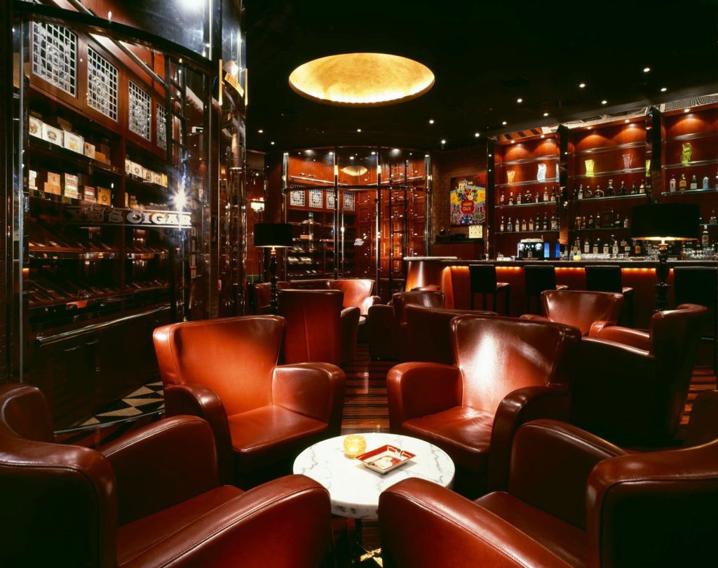 Libre Cigar Lounge Shanghai HILTON HOTEL/上海・中国 |株ザ・ヴィンテージハウス